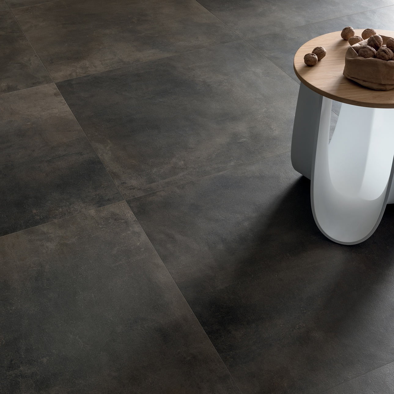 gresie portelanata neagra